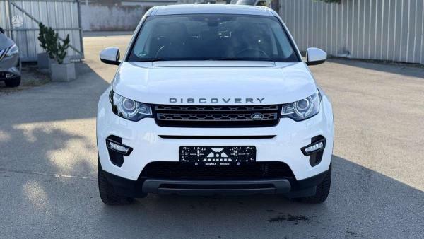 White Land Rover Discovery Sport 2017 in Telschi, with an engine capacity of 2.00 L and mileage of 182 thousand km for 11400 €, photo 6 on AUTOMOTO.COM.LV