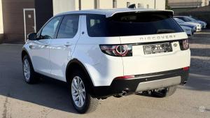 White Land Rover Discovery Sport 2017 in Telschi, with an engine capacity of 2.00 L and mileage of 182 thousand km for 11400 €, photo 9 on AUTOMOTO.COM.LV