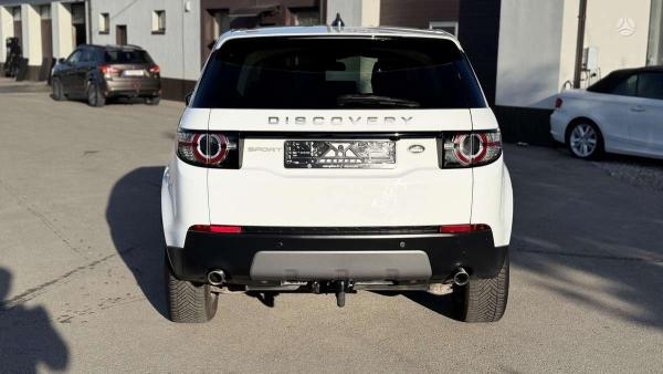 White Land Rover Discovery Sport 2017 in Telschi, with an engine capacity of 2.00 L and mileage of 182 thousand km for 11400 €, photo 11 on AUTOMOTO.COM.LV