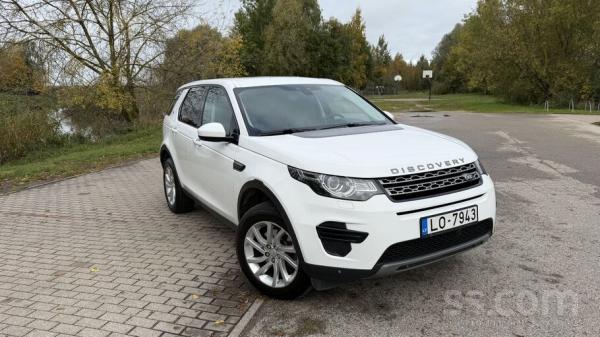 White Land Rover Discovery Sport 2017 in Riga, with an engine capacity of 2.00 L and mileage of 183 thousand km for 9900 €, photo 3 on AUTOMOTO.COM.LV