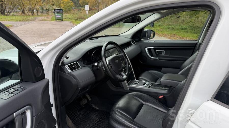 Белый Ленд Ровер Discovery Sport 2017 в Рига, объемом двигателя 2.00 л и пробегом 183 тыс. км за 9900 €, фото 7 на AUTOMOTO.COM.LV