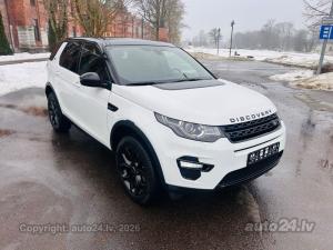 White Land Rover Discovery Sport 2018 in Tallinn, with an engine capacity of 2.00 L and mileage of 105 thousand km for 13590 €, photo 3 on AUTOMOTO.COM.LV