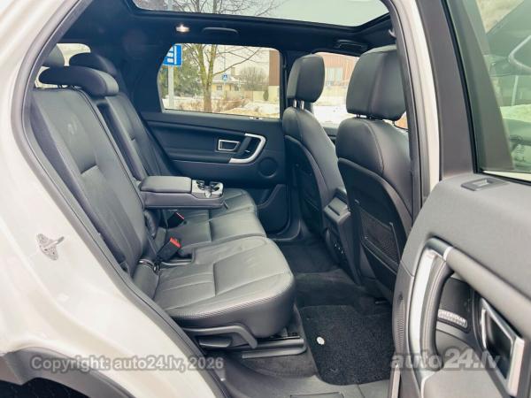 Balts Land Rover Discovery Sport 2018 Tallina, ar dzinēja tilpumu 2.00 L un nobraukumu 105 tūkst. km par 13590 €, foto 9 vietnē AUTOMOTO.COM.LV