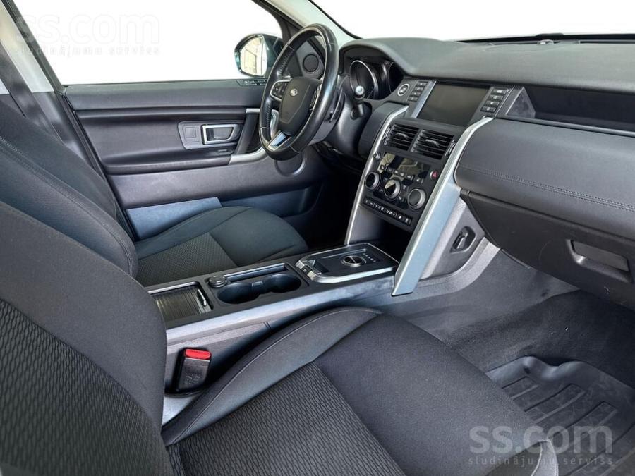 Белый Ленд Ровер Discovery Sport 2018 в Рига, объемом двигателя 2.00 л и пробегом 168 тыс. км за 14990 €, фото 7 на AUTOMOTO.COM.LV
