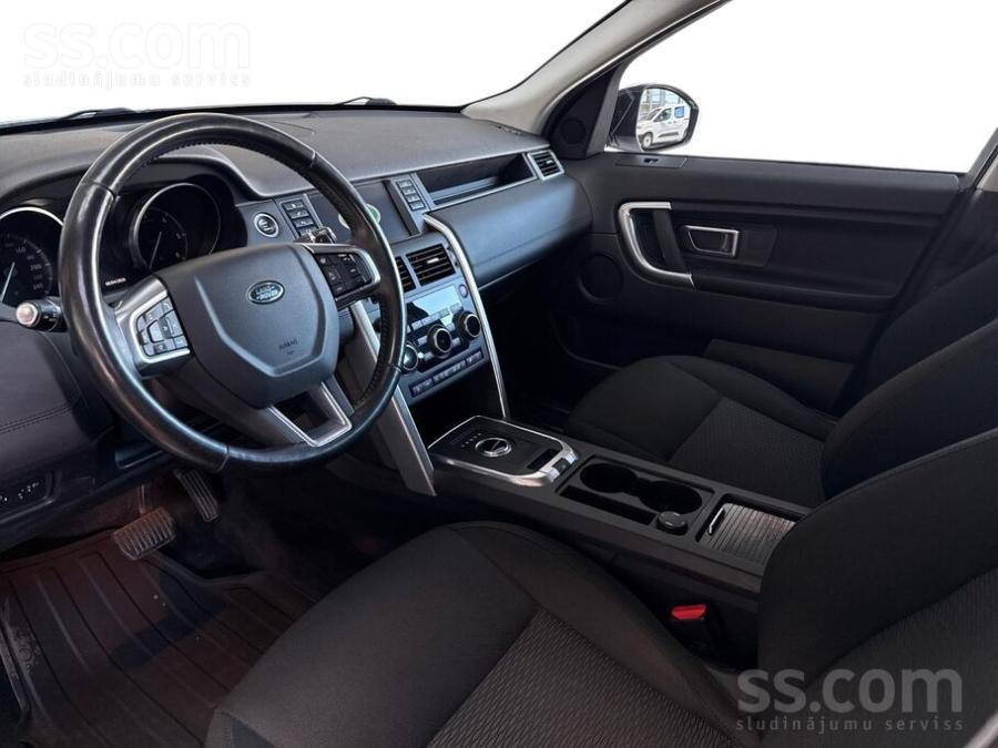 Белый Ленд Ровер Discovery Sport 2018 в Рига, объемом двигателя 2.00 л и пробегом 168 тыс. км за 14990 €, фото 12 на AUTOMOTO.COM.LV