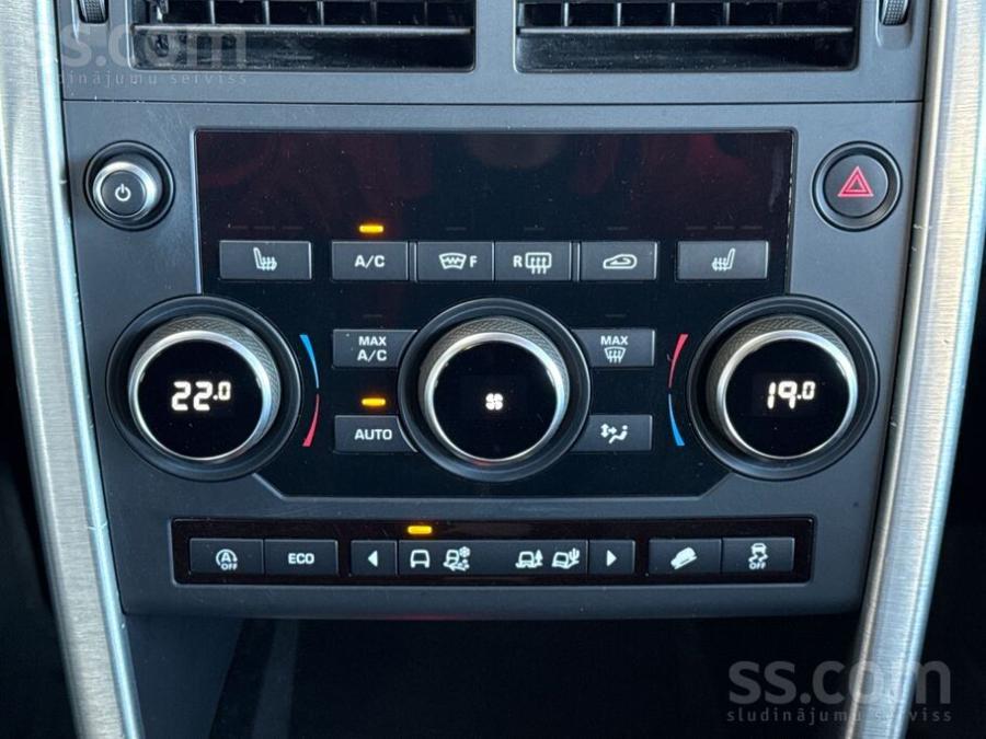 Белый Ленд Ровер Discovery Sport 2018 в Рига, объемом двигателя 2.00 л и пробегом 168 тыс. км за 14990 €, фото 16 на AUTOMOTO.COM.LV