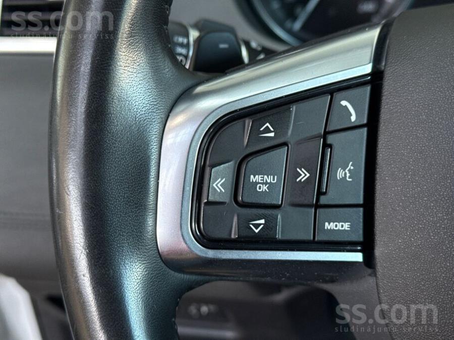Белый Ленд Ровер Discovery Sport 2018 в Рига, объемом двигателя 2.00 л и пробегом 168 тыс. км за 14990 €, фото 18 на AUTOMOTO.COM.LV