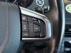 Белый Ленд Ровер Discovery Sport 2018 в Рига, объемом двигателя 2.00 л и пробегом 168 тыс. км за 14990 €, фото 19 на AUTOMOTO.COM.LV