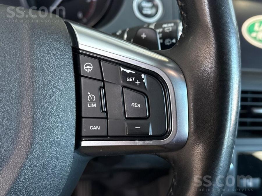 Белый Ленд Ровер Discovery Sport 2018 в Рига, объемом двигателя 2.00 л и пробегом 168 тыс. км за 14990 €, фото 19 на AUTOMOTO.COM.LV