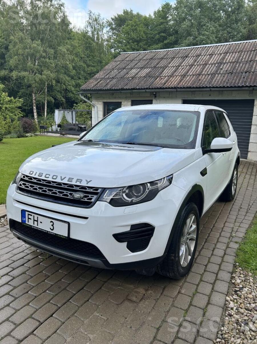 Balts Land Rover Discovery Sport 2018 Ogre, ar dzinēja tilpumu 2.00 L un nobraukumu 218 tūkst. km par 12000 €, foto 1 vietnē AUTOMOTO.COM.LV