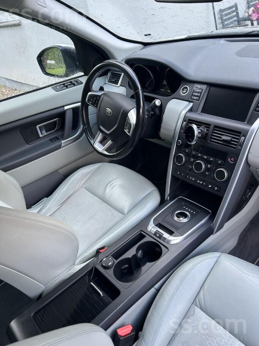 Balts Land Rover Discovery Sport 2018 Ogre, ar dzinēja tilpumu 2.00 L un nobraukumu 218 tūkst. km par 12000 €, foto 6 vietnē AUTOMOTO.COM.LV