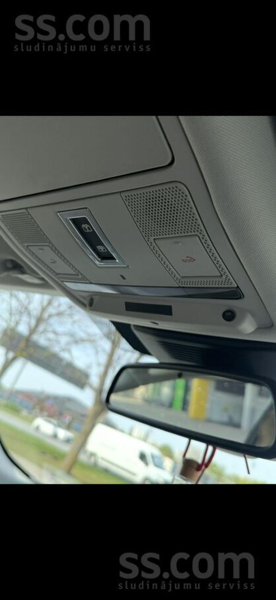 White Land Rover Discovery Sport 2018 in Riga, with an engine capacity of 2.00 L and mileage of 153 thousand km for 19900 €, photo 13 on AUTOMOTO.COM.LV