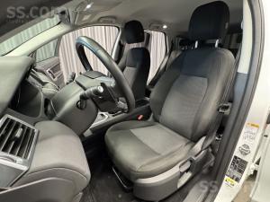 Balts Land Rover Discovery Sport 2018 Rīga, ar dzinēja tilpumu 2.00 L un nobraukumu 143 tūkst. km par 13490 €, foto 12 vietnē AUTOMOTO.COM.LV