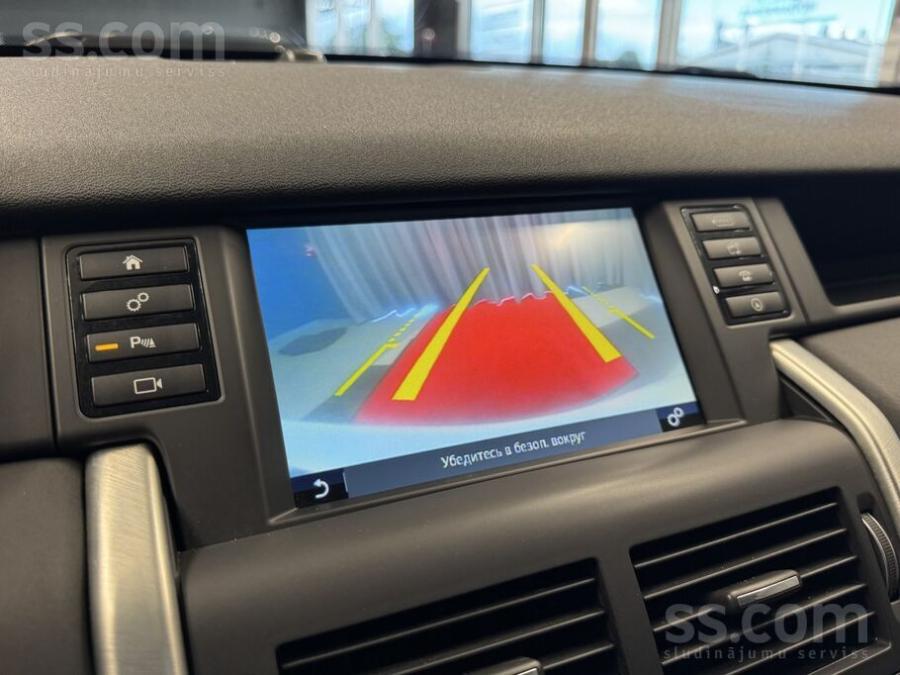 Balts Land Rover Discovery Sport 2018 Rīga, ar dzinēja tilpumu 2.00 L un nobraukumu 143 tūkst. km par 13490 €, foto 18 vietnē AUTOMOTO.COM.LV