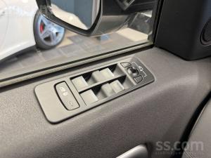 Balts Land Rover Discovery Sport 2018 Rīga, ar dzinēja tilpumu 2.00 L un nobraukumu 143 tūkst. km par 13490 €, foto 21 vietnē AUTOMOTO.COM.LV
