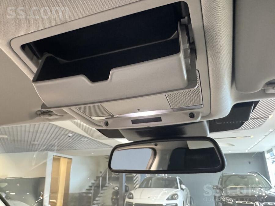 Balts Land Rover Discovery Sport 2018 Rīga, ar dzinēja tilpumu 2.00 L un nobraukumu 143 tūkst. km par 13490 €, foto 25 vietnē AUTOMOTO.COM.LV