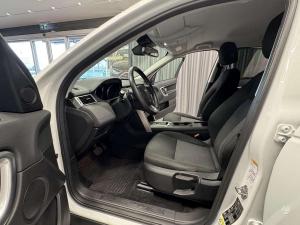 Белый Ленд Ровер Discovery Sport 2018 в Рига, объемом двигателя 2.00 л и пробегом 143 тыс. км за 13490 €, фото 15 на AUTOMOTO.COM.LV