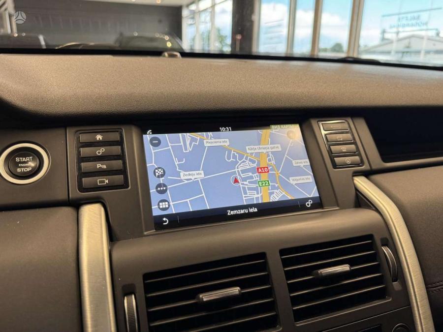 Белый Ленд Ровер Discovery Sport 2018 в Рига, объемом двигателя 2.00 л и пробегом 143 тыс. км за 13490 €, фото 22 на AUTOMOTO.COM.LV