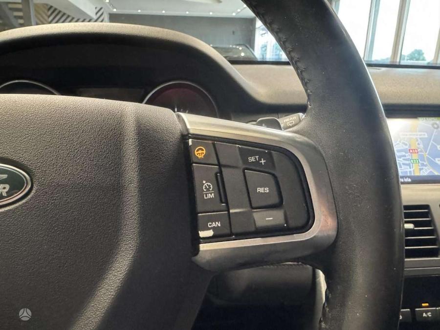 Белый Ленд Ровер Discovery Sport 2018 в Рига, объемом двигателя 2.00 л и пробегом 143 тыс. км за 13490 €, фото 25 на AUTOMOTO.COM.LV