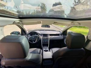 Белый Ленд Ровер Discovery Sport 2018 в Таураге, объемом двигателя 2.00 л и пробегом 140 тыс. км за 9300 €, фото 17 на AUTOMOTO.COM.LV