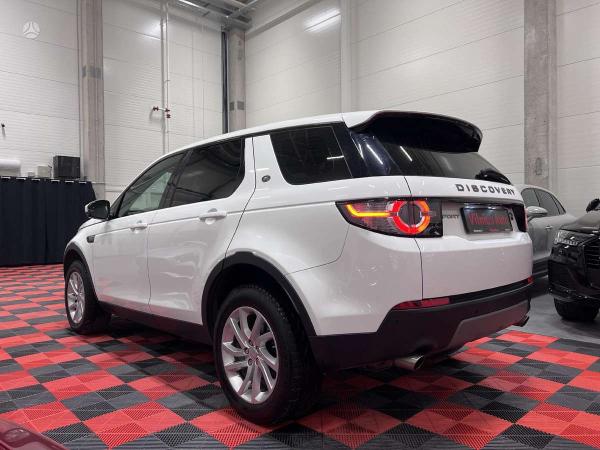 Balts Land Rover Discovery Sport 2019 Viļņa, ar dzinēja tilpumu 2.00 L un nobraukumu 189 tūkst. km par 18500 €, foto 6 vietnē AUTOMOTO.COM.LV