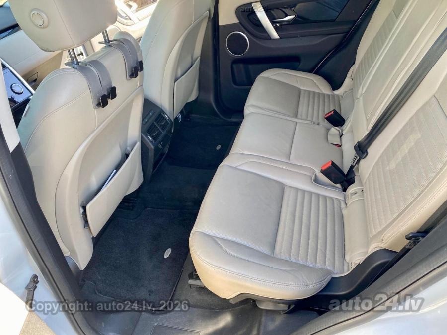 Balts Land Rover Discovery Sport 2019 Tallina, ar dzinēja tilpumu 2.00 L un nobraukumu 154 tūkst. km par 24900 €, foto 6 vietnē AUTOMOTO.COM.LV