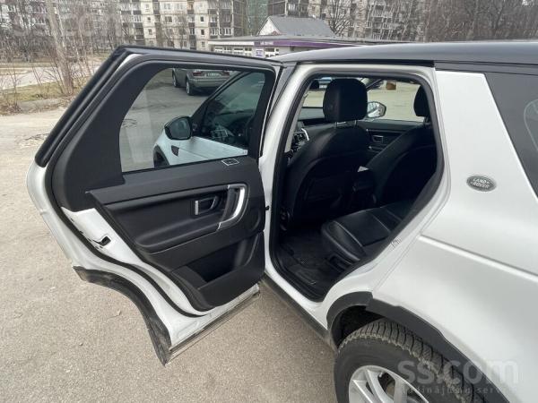Белый Ленд Ровер Discovery Sport 2019 в Рига, объемом двигателя 2.00 л и пробегом 98 тыс. км за 18500 €, фото 8 на AUTOMOTO.COM.LV