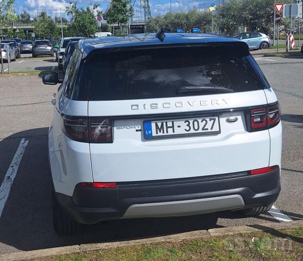 Белый Ленд Ровер Discovery Sport 2019 в Рига, объемом двигателя 2.00 л и пробегом 129 тыс. км за 16000 €, фото 4 на AUTOMOTO.COM.LV