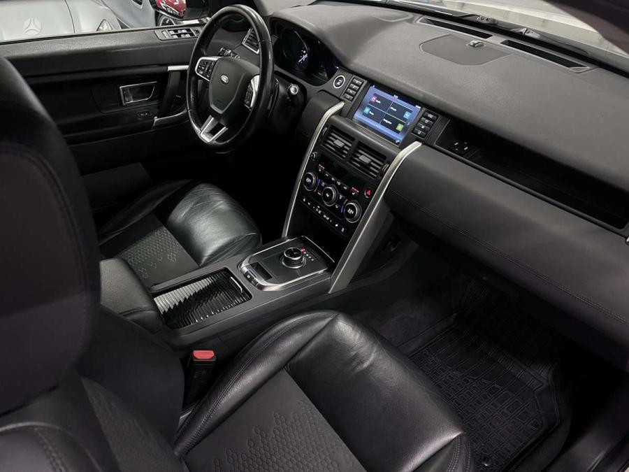 Белый Ленд Ровер Discovery Sport 2019 в Вильнюс, объемом двигателя 2.00 л и пробегом 189 тыс. км за 17290 €, фото 18 на AUTOMOTO.COM.LV