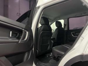 Белый Ленд Ровер Discovery Sport 2019 в Вильнюс, объемом двигателя 2.00 л и пробегом 189 тыс. км за 16490 €, фото 30 на AUTOMOTO.COM.LV