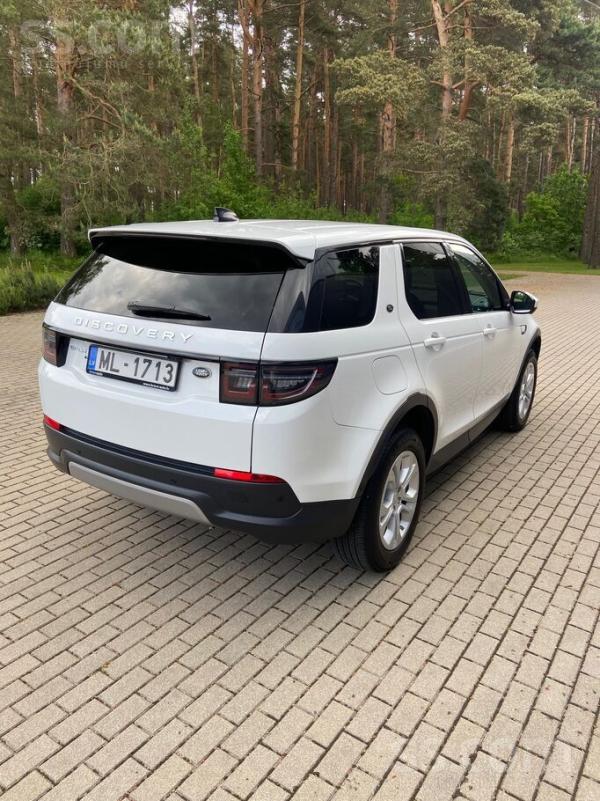 White Land Rover Discovery Sport 2020 in Riga, with an engine capacity of 2.00 L and mileage of 87 thousand km for 23000 €, photo 4 on AUTOMOTO.COM.LV
