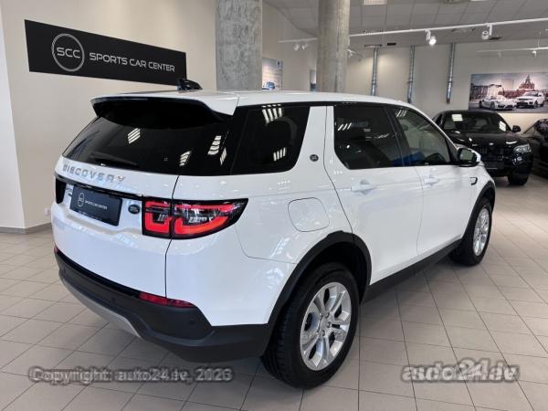 White Land Rover Discovery Sport 2020 in Tartu, with an engine capacity of 2.00 L and mileage of 56 thousand km for 24899 €, photo 2 on AUTOMOTO.COM.LV