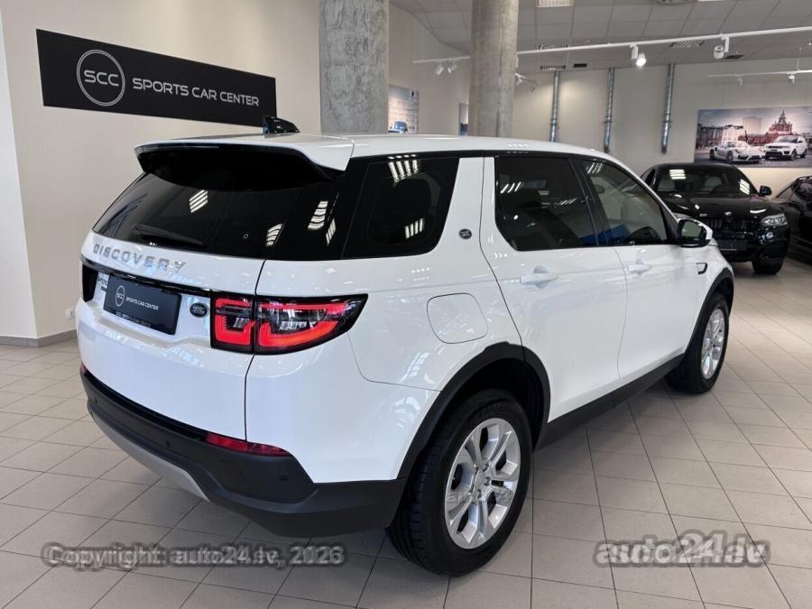 White Land Rover Discovery Sport 2020 in Tartu, with an engine capacity of 2.00 L and mileage of 56 thousand km for 24899 €, photo 2 on AUTOMOTO.COM.LV
