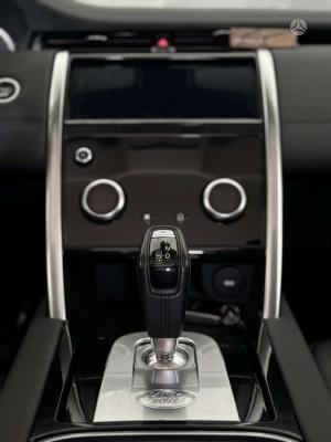 White Land Rover Discovery Sport 2020 in Kaunas, with an engine capacity of 2.00 L and mileage of 177 thousand km for 13999 €, photo 20 on AUTOMOTO.COM.LV