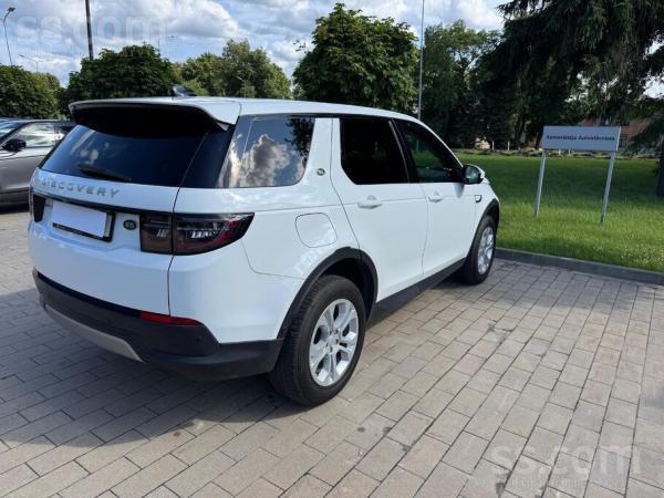 White Land Rover Discovery Sport 2020 in Riga, with an engine capacity of 2.00 L and mileage of 98 thousand km for 16790 €, photo 3 on AUTOMOTO.COM.LV