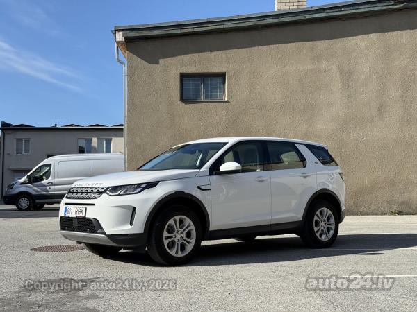 White Land Rover Discovery Sport 2020 in Tallinn, with an engine capacity of 2.00 L and mileage of 132 thousand km for 21500 €, photo 3 on AUTOMOTO.COM.LV