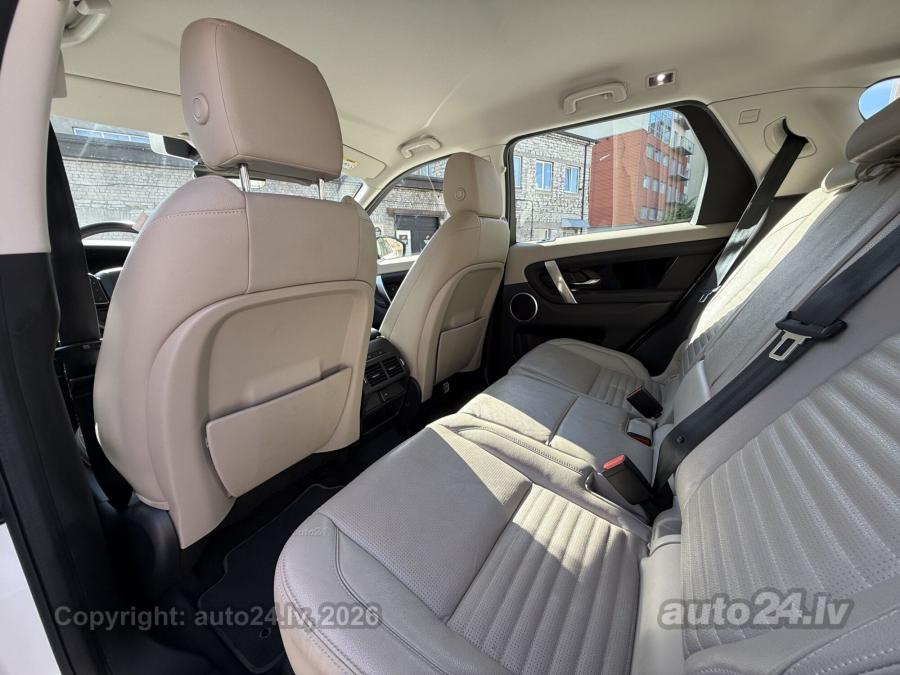 Белый Ленд Ровер Discovery Sport 2020 в Таллин, объемом двигателя 2.00 л и пробегом 132 тыс. км за 21500 €, фото 15 на AUTOMOTO.COM.LV