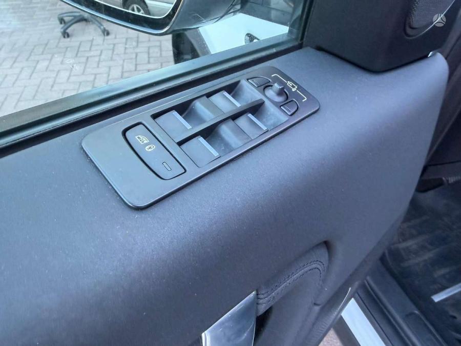 Balts Land Rover Discovery Sport 2020 Šauļi, ar dzinēja tilpumu 2.00 L un nobraukumu 154 tūkst. km par 17800 €, foto 11 vietnē AUTOMOTO.COM.LV