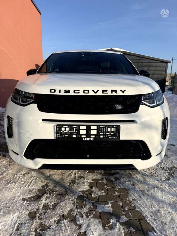 White Land Rover Discovery Sport 2021 in Panevezys, with an engine capacity of 2.00 L and mileage of 56 thousand km for 23900 €, photo 5 on AUTOMOTO.COM.LV
