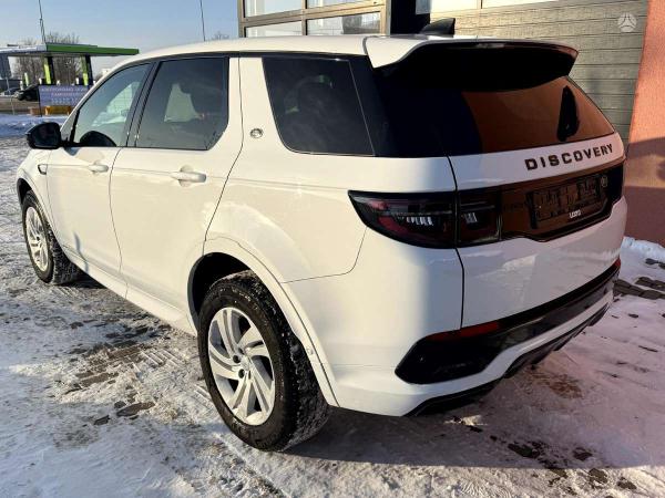 White Land Rover Discovery Sport 2021 in Panevezys, with an engine capacity of 2.00 L and mileage of 56 thousand km for 23900 €, photo 8 on AUTOMOTO.COM.LV