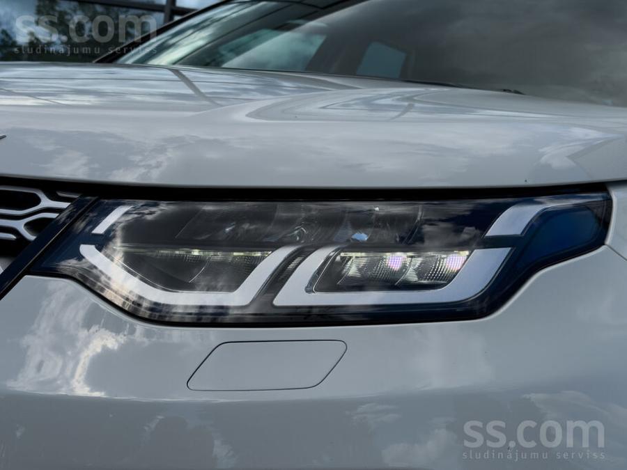 Balts Land Rover Discovery Sport 2021 Daugavpils, ar dzinēja tilpumu 2.00 L un nobraukumu 69 tūkst. km par 18450 €, foto 4 vietnē AUTOMOTO.COM.LV