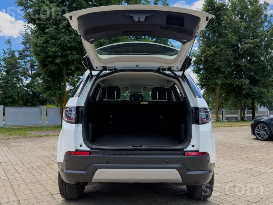 Balts Land Rover Discovery Sport 2021 Daugavpils, ar dzinēja tilpumu 2.00 L un nobraukumu 69 tūkst. km par 18450 €, foto 15 vietnē AUTOMOTO.COM.LV