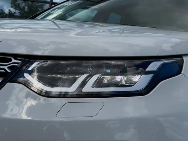 Белый Ленд Ровер Discovery Sport 2021 в Даугавпилс, объемом двигателя 2.00 л и пробегом 69 тыс. км за 18450 €, фото 3 на AUTOMOTO.COM.LV