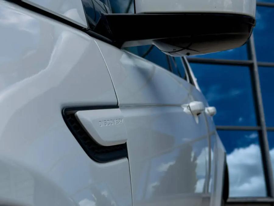 Белый Ленд Ровер Discovery Sport 2021 в Даугавпилс, объемом двигателя 2.00 л и пробегом 69 тыс. км за 18450 €, фото 6 на AUTOMOTO.COM.LV