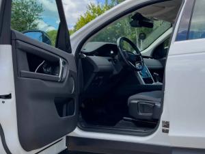 Белый Ленд Ровер Discovery Sport 2021 в Даугавпилс, объемом двигателя 2.00 л и пробегом 69 тыс. км за 18450 €, фото 7 на AUTOMOTO.COM.LV
