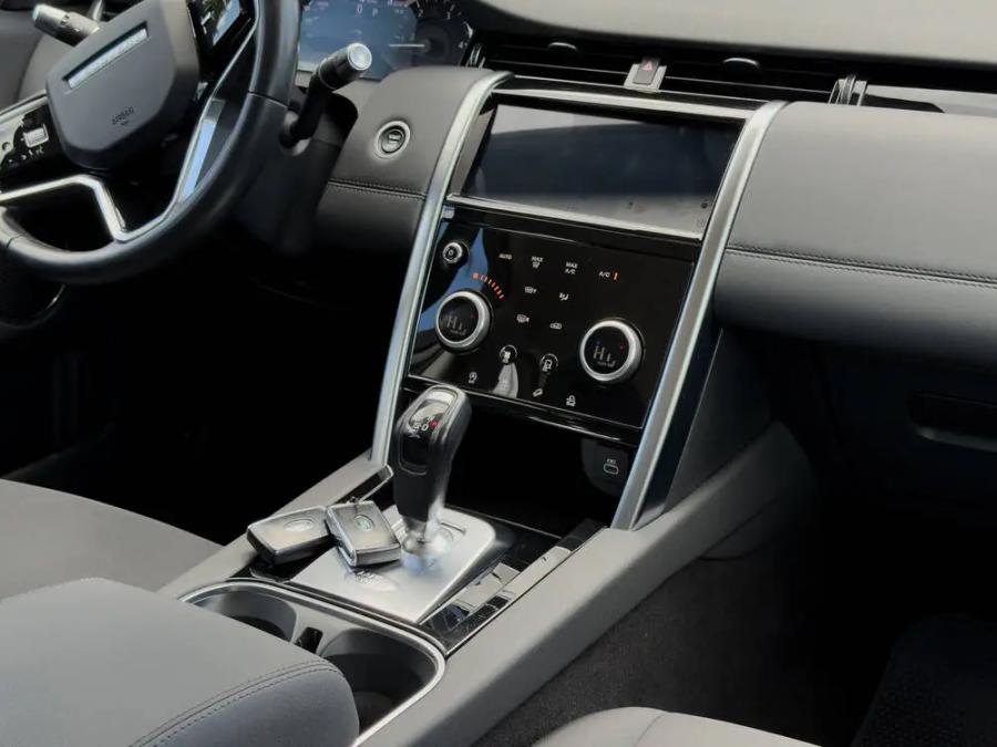 Белый Ленд Ровер Discovery Sport 2021 в Даугавпилс, объемом двигателя 2.00 л и пробегом 69 тыс. км за 18450 €, фото 28 на AUTOMOTO.COM.LV