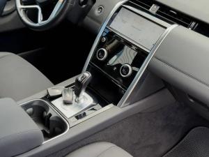 Белый Ленд Ровер Discovery Sport 2021 в Даугавпилс, объемом двигателя 2.00 л и пробегом 69 тыс. км за 18450 €, фото 30 на AUTOMOTO.COM.LV