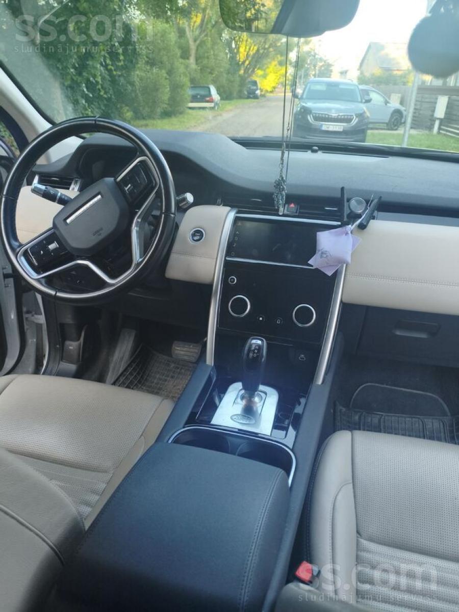 Balts Land Rover Discovery Sport 2021 Liepāja, ar dzinēja tilpumu 2.00 L un nobraukumu 60 tūkst. km par 25500 €, foto 7 vietnē AUTOMOTO.COM.LV