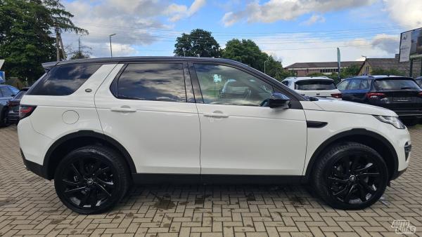 White Land Rover Discovery Sport 2015 in Prienai, with an engine capacity of 2.20 L and mileage of 208 thousand km for 12500 €, photo 7 on AUTOMOTO.COM.LV