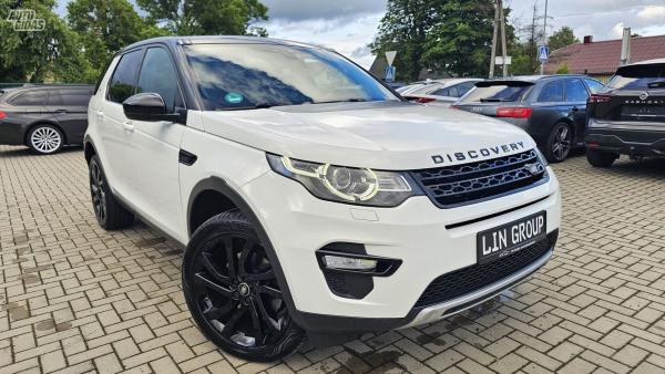 White Land Rover Discovery Sport 2015 in Prienai, with an engine capacity of 2.20 L and mileage of 208 thousand km for 12500 €, photo 8 on AUTOMOTO.COM.LV